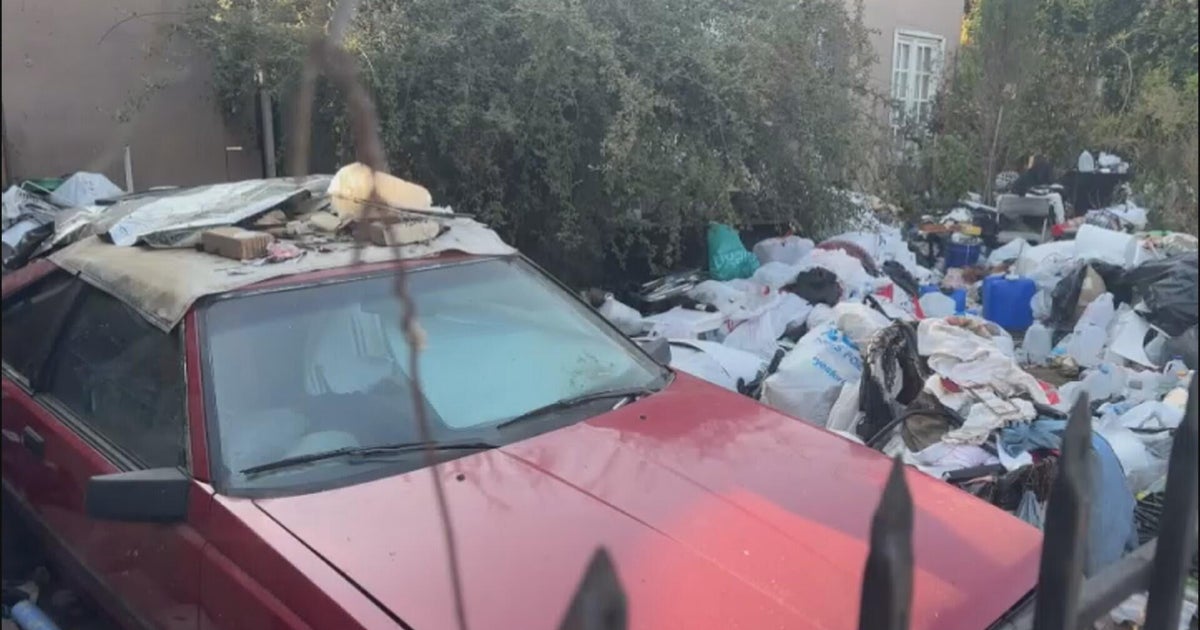 Ikkimel of leak eventually get the room number and softly