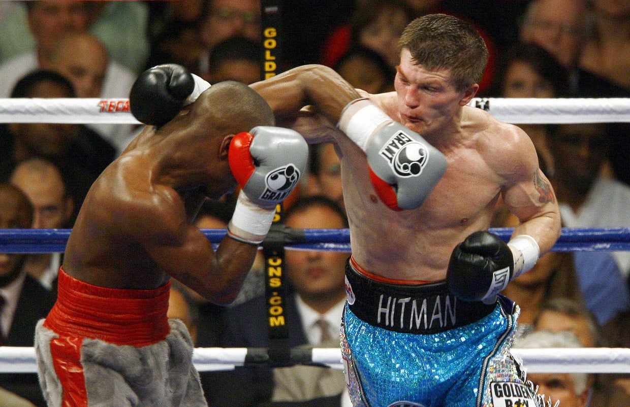 Ricky Hatton, former world boxing champion, found dead in his home at ...