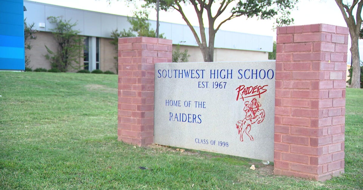 Fort Worth high school band director attacked after school near campus ...