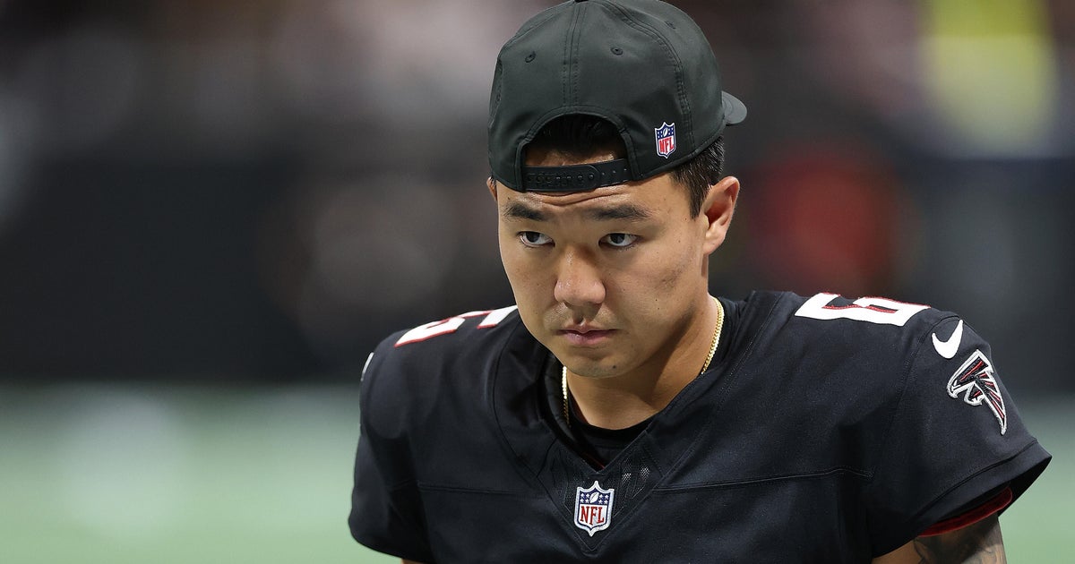 Atlanta Falcons cut longtime kicker Younghoe Koo, sign Parker Romo to ...