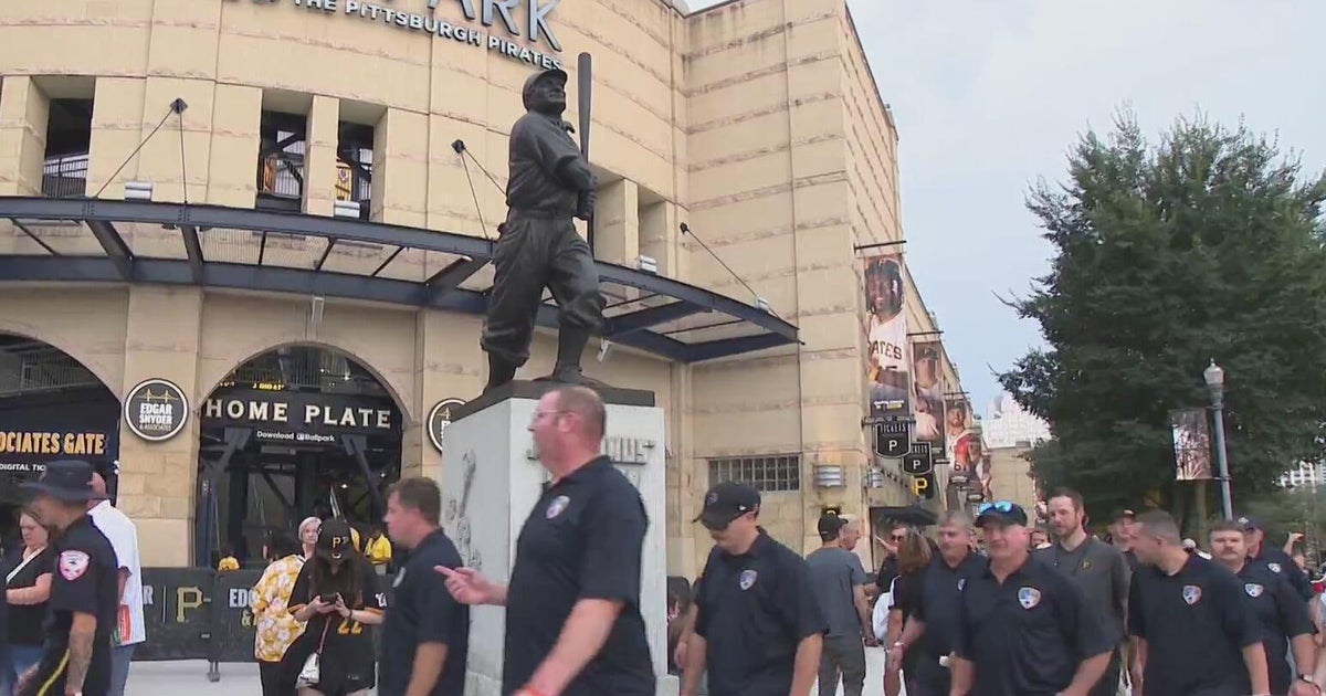 Pittsburgh Pirates honor first responders who assisted in deadly ...