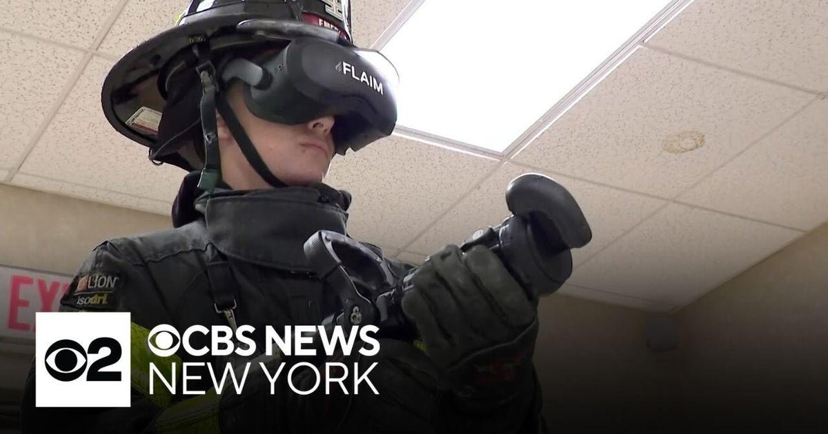 Firefighters training using virtual reality on Long Island - CBS New York