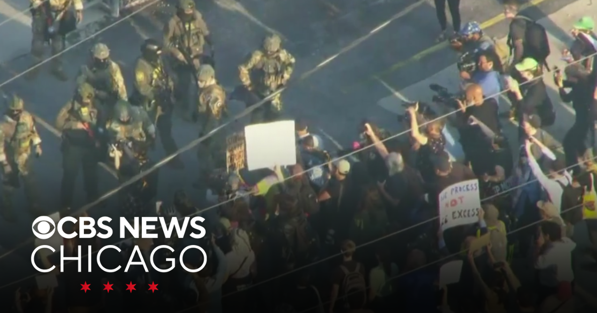 Protesters returning to Broadview ICE facility on Friday - CBS Chicago