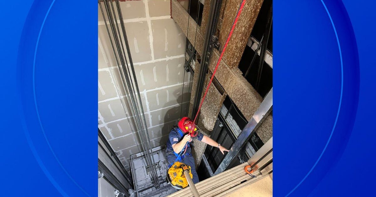 Employee stuck in elevator at Mott Children's Hospital rescued via rope ...