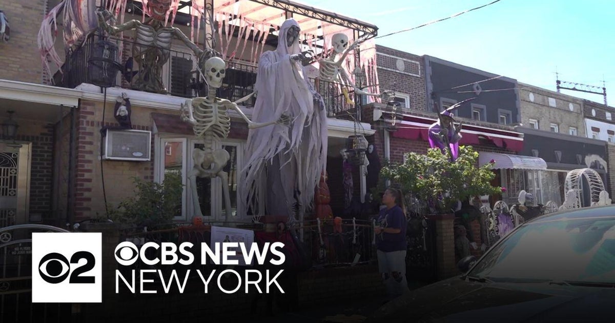Elaborate Halloween display outside NYC home helps raise money for a ...
