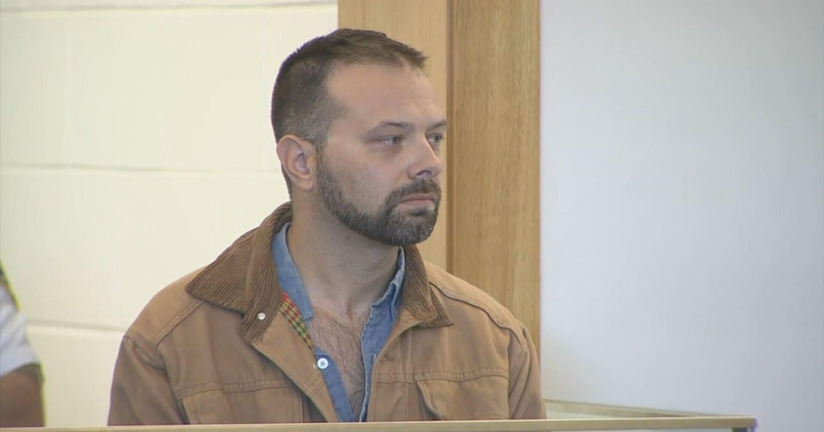 Teacher accused of driving 60 miles to meet with teenage girl for sex ...