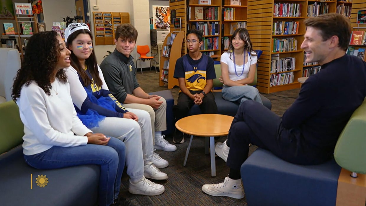 Banning cellphones in schools: Are the kids alright? - CBS News