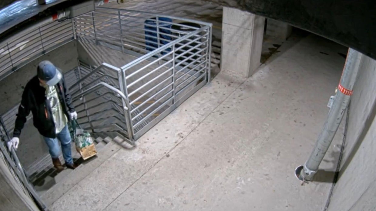 Security video helps lead Oregon detectives to a masked killer who ...