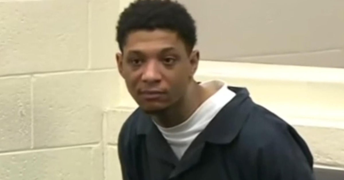 Escaped New Orleans inmate waives extradition hearing - CBS News