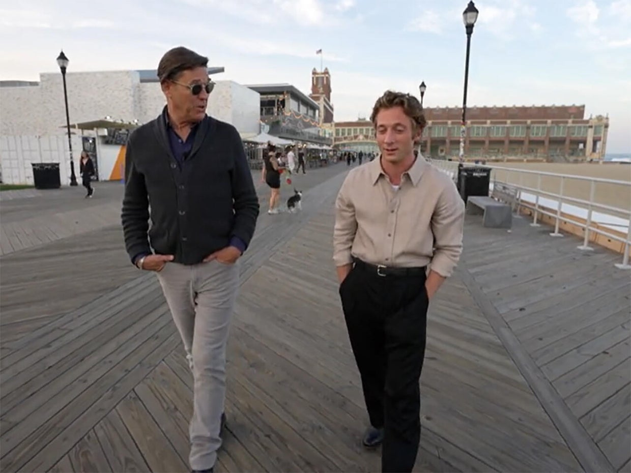 Jeremy Allen White on playing The Boss in "Springsteen: Deliver Me From ...