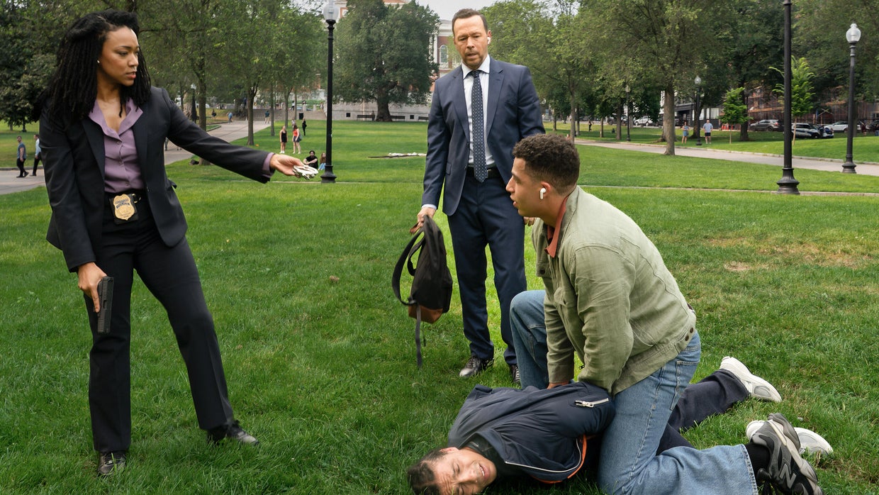 Donnie Wahlberg says Boston accent "cannot come out to play" in his new ...