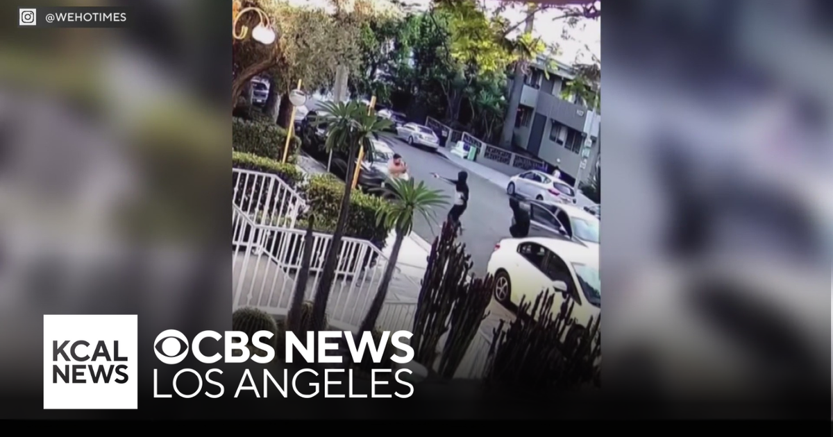 Security Cameras Capture Armed Robbery In West Hollywood Cbs Los Angeles