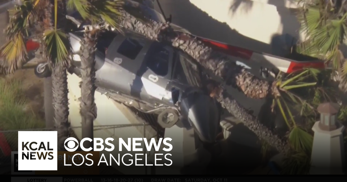 Investigation continues after dramatic Huntington Beach helicopter ...