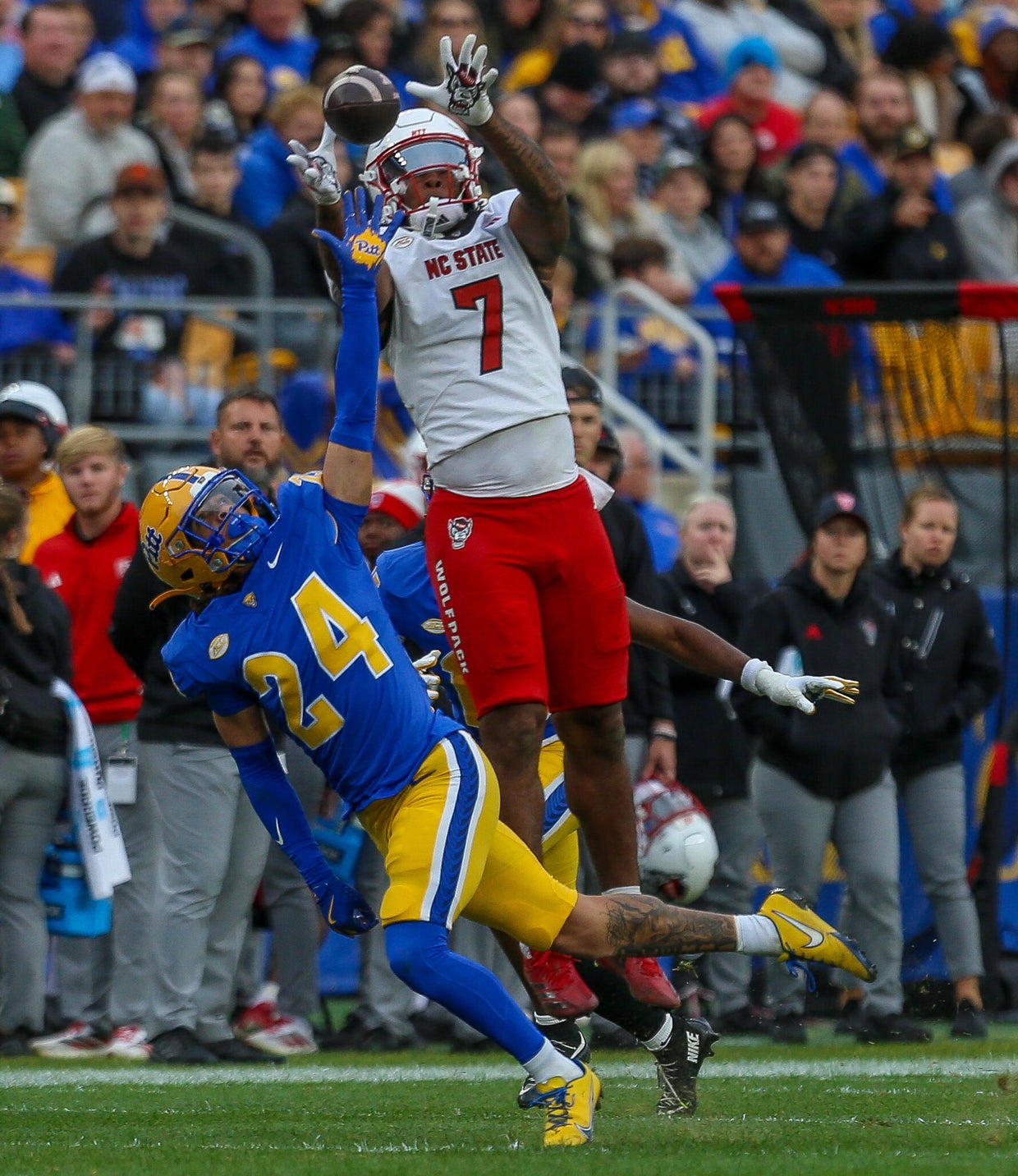 PHOTOS: Pitt wins 4th straight game, beats NC State 53-34