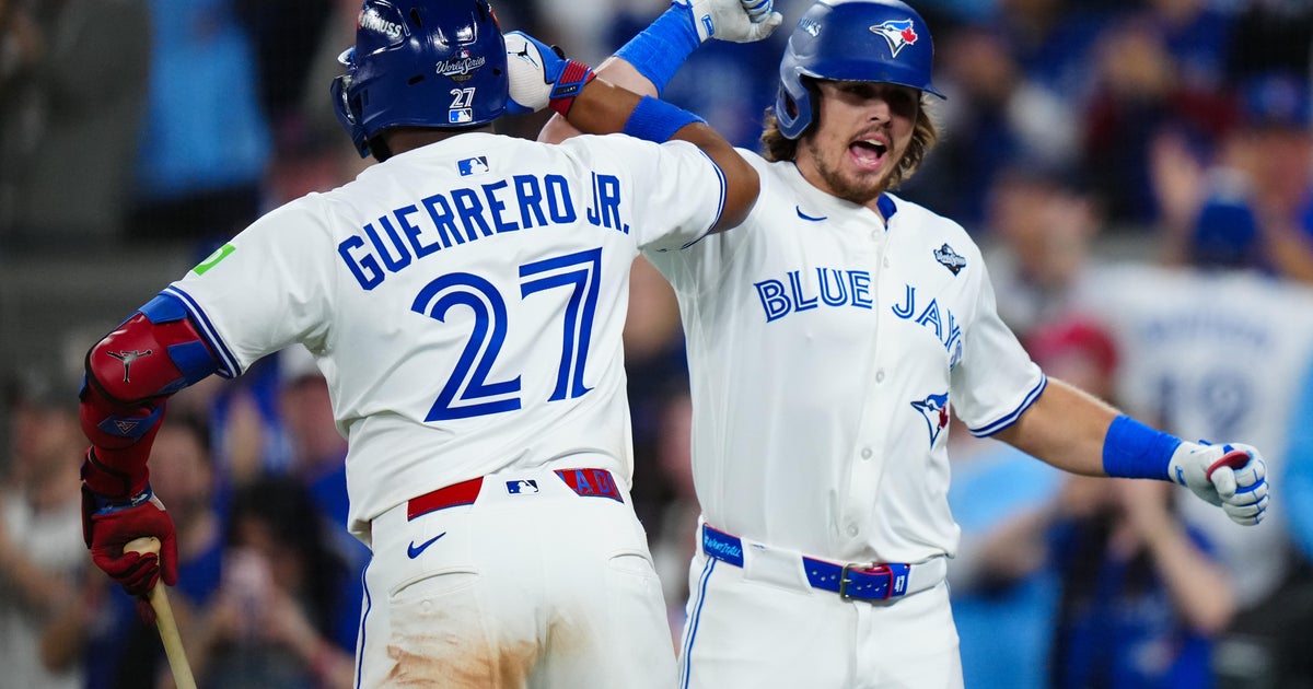 Toronto Blue Jays rout LA Dodgers in Game 1 of the World Series - CBS ...