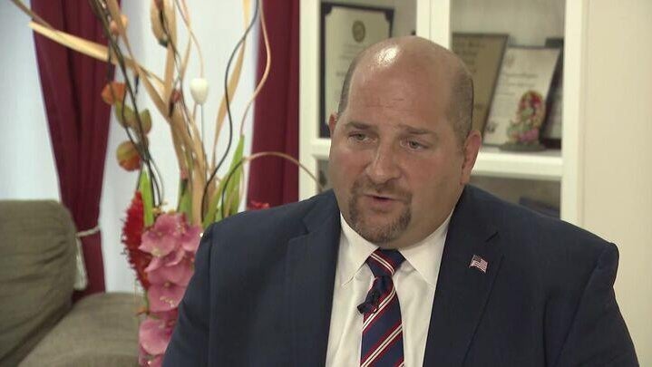 Nassau County executive candidates Bruce Blakeman and Seth Koslow ...