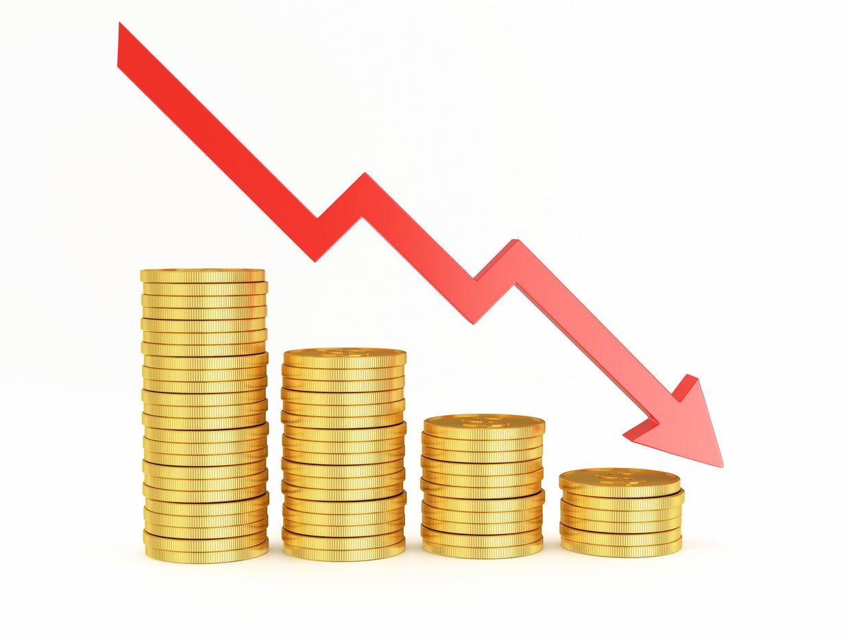 Gold's price plunges below $4,000. Here's how investors can take ...