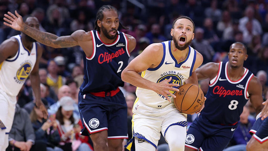 Butler, Curry provide 1-2 punch as Warriors beat Clippers, stay ...