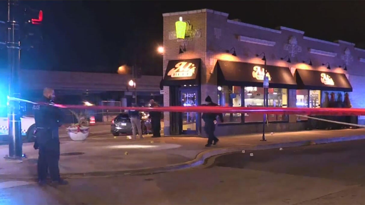 Clark Street news - Today’s latest updates - CBS Chicago