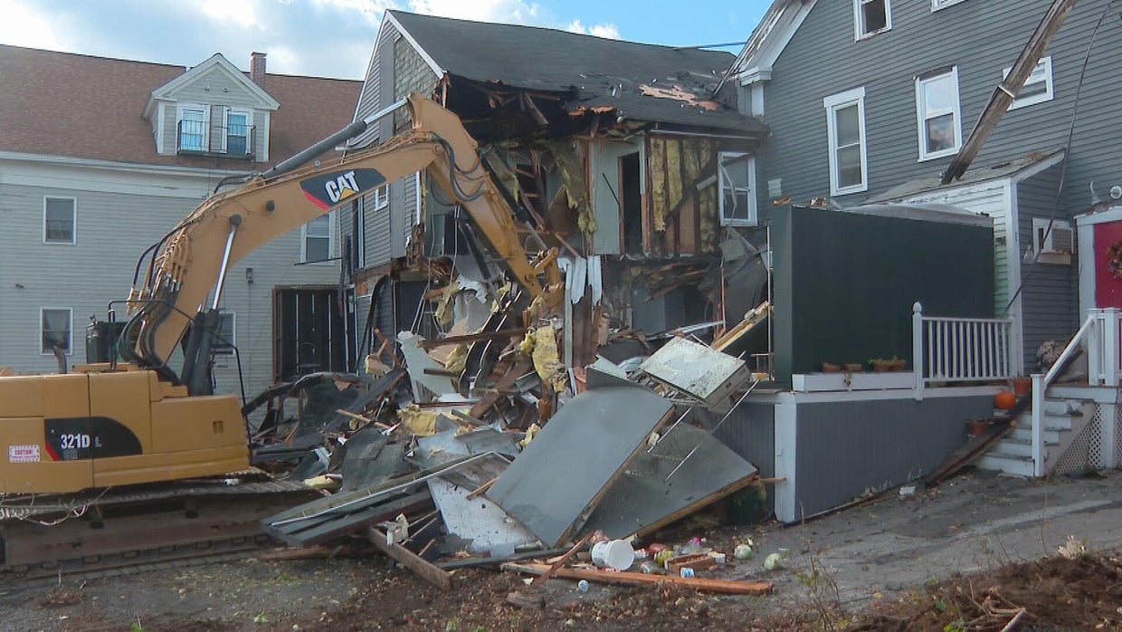 Family hopes to rebuild popular downtown Milford restaurant destroyed ...