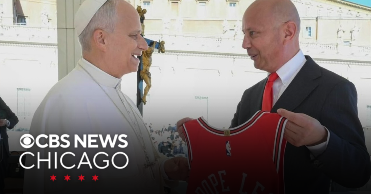 Pope Leo gifted Chicago Bulls Jersey at Vatican - CBS Chicago