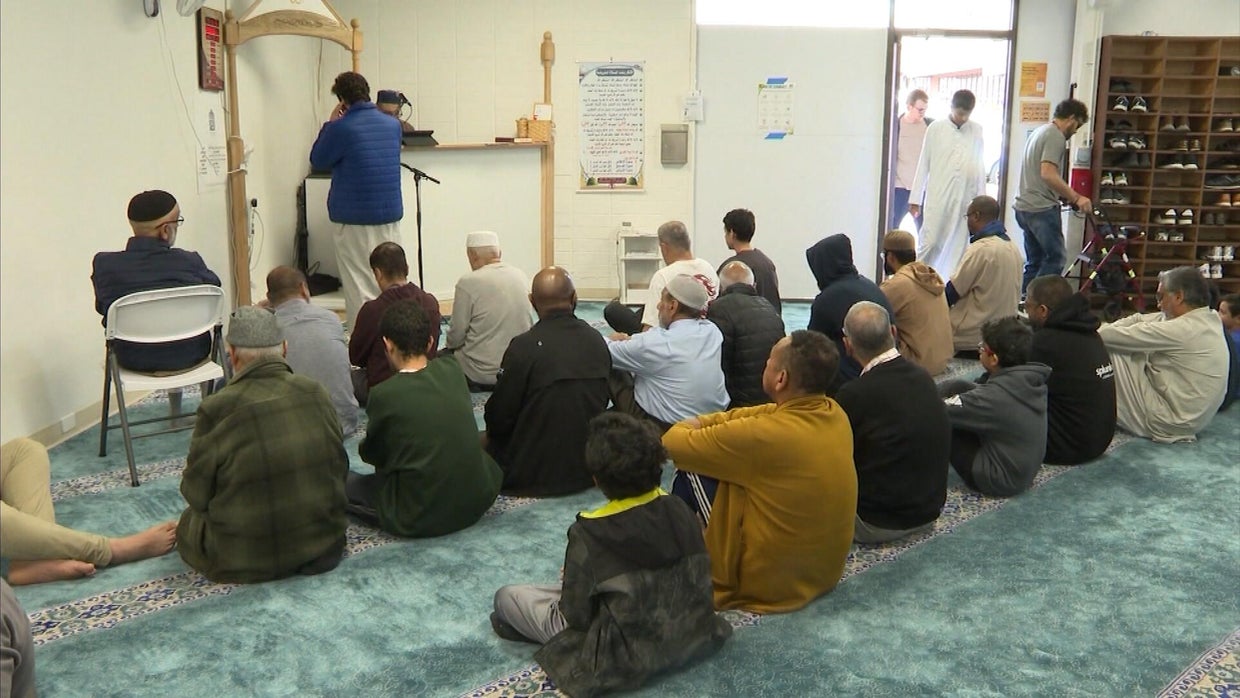 Mosque in Aurora raises money for Colorado food bank: "We know our ...