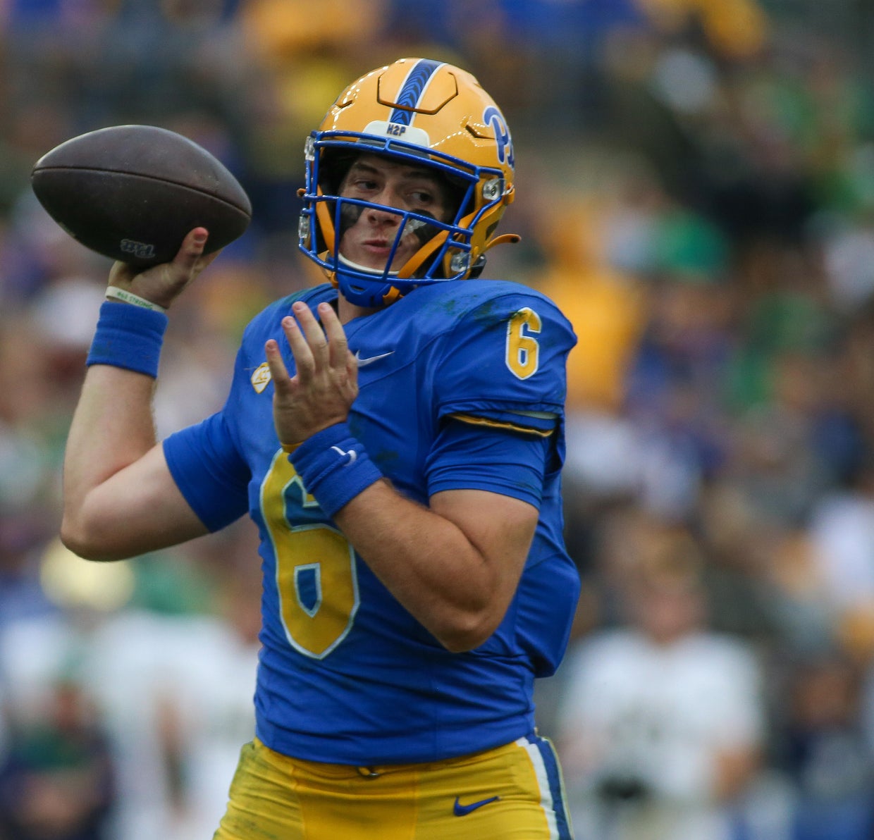 Pitt moves back into AP Top 25 rankings with win vs. Georgia Tech - CBS ...