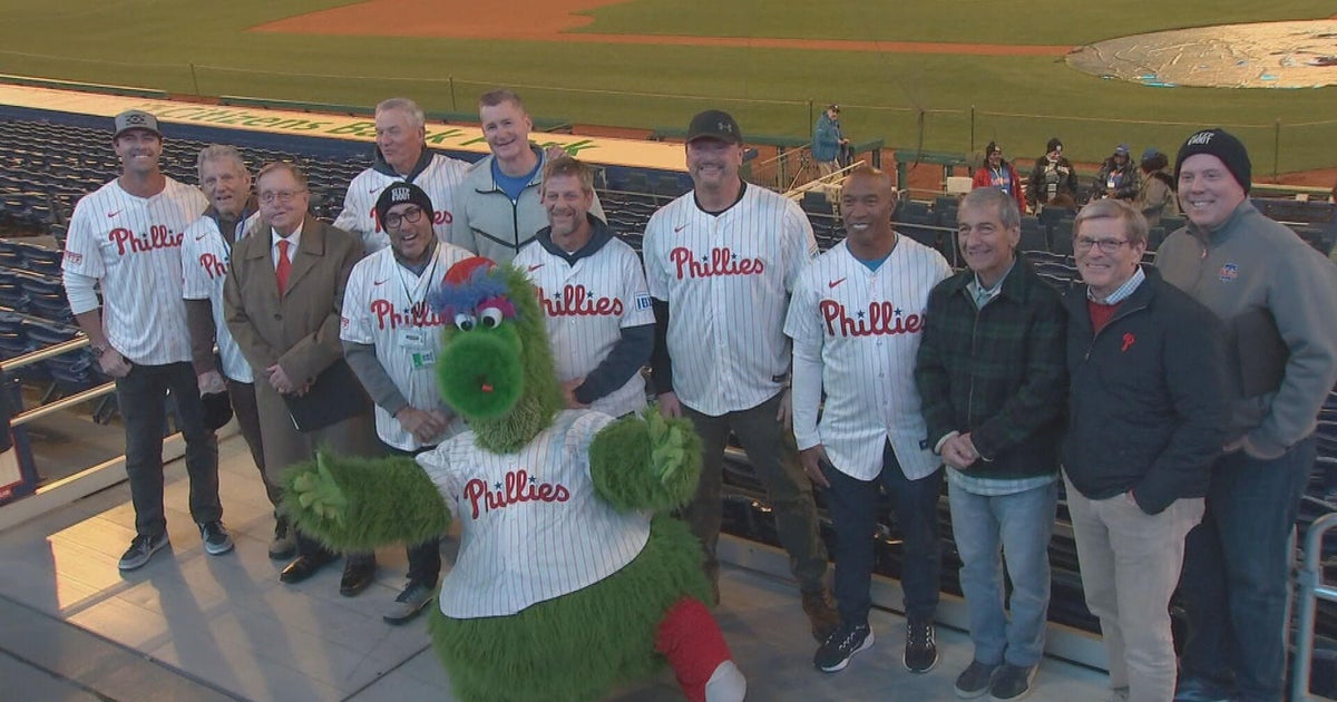 Hundreds sleep at Citizens Bank Park to raise awareness about homeless ...