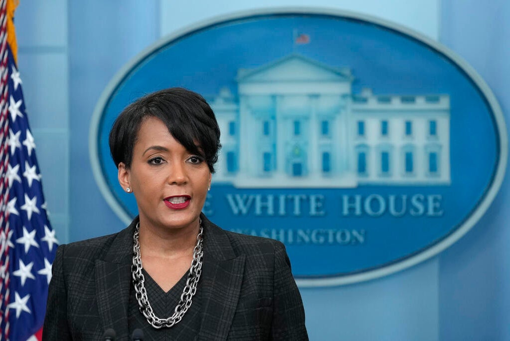 EMILYs List endorses former Atlanta mayor Keisha Lance Bottoms in ...