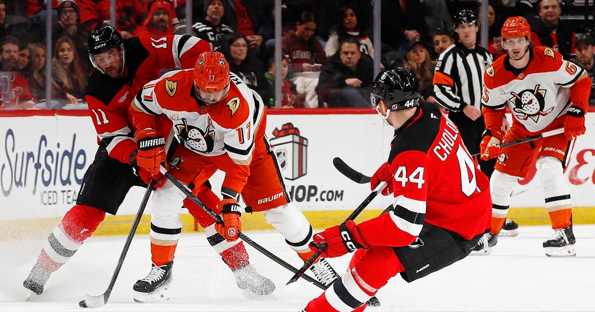 Devils beat Ducks 4-1 to end 5-game home losing streak - CBS New York