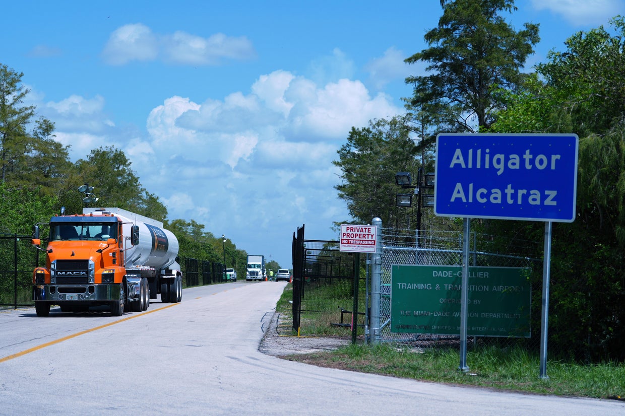 Officials withheld evidence on Florida's "Alligator Alcatraz" funding ...
