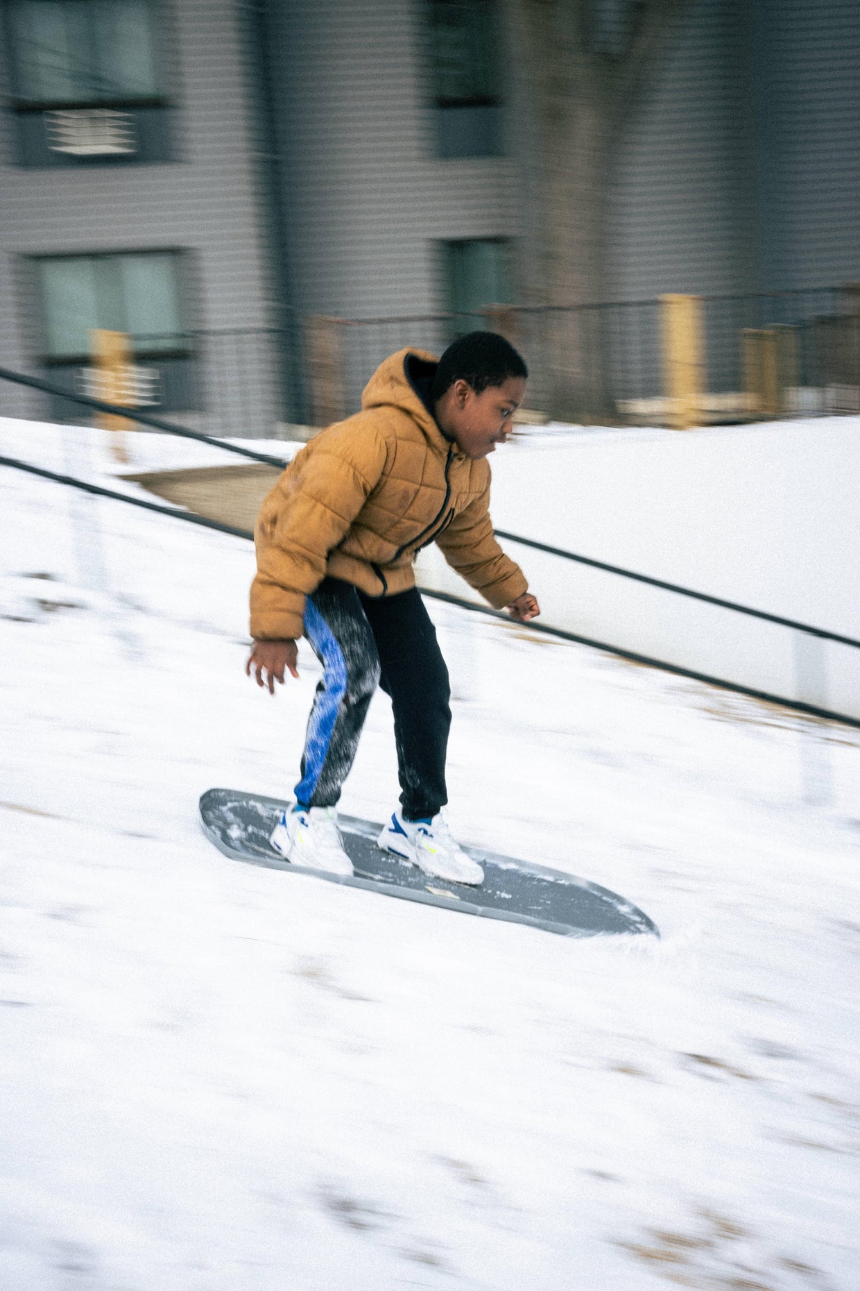 11-year-old from Minneapolis makes cover of snowboarding magazine - CBS ...