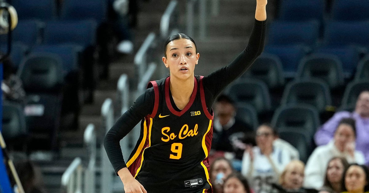 Freshman star Jazzy Davidson scores season-best 24 points, leads No. 19 ...