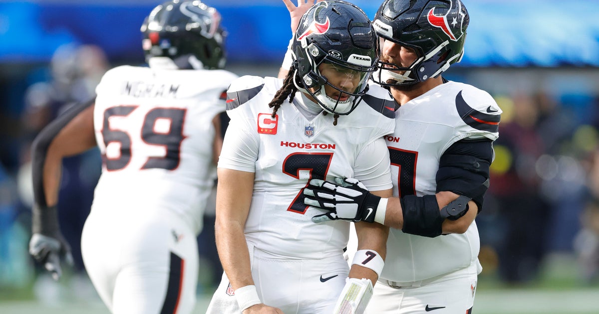 Chargers win streak ends in 20-16 loss to Texans, securing AFC West ...