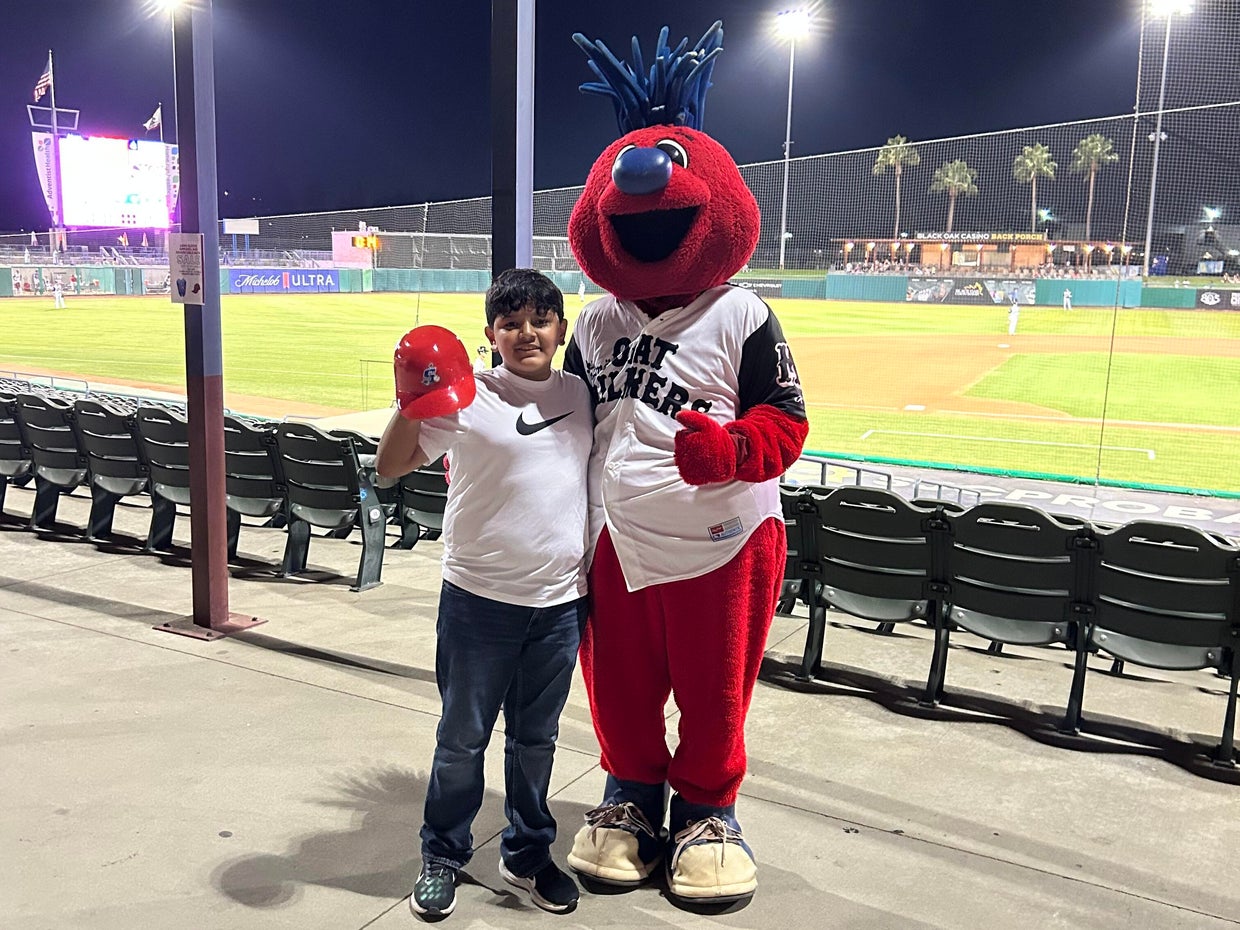 After a year without a car, community gifts Stockton single father ...