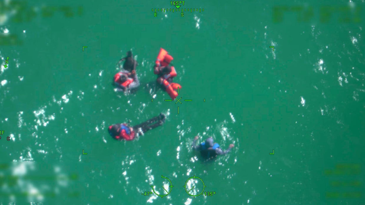 Coast Guard rescues 4 boaters after vessel capsizes, starts smoking off ...