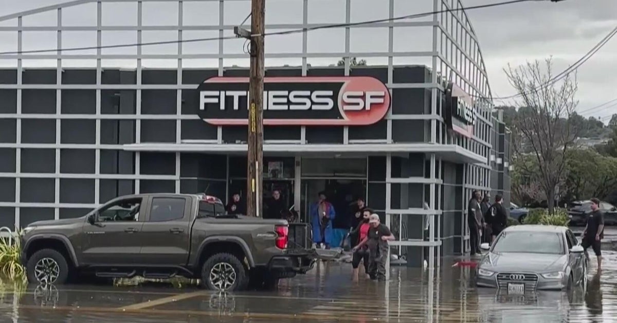 King tides flood parts of Corte Madera, leaving people stuck - CBS San ...