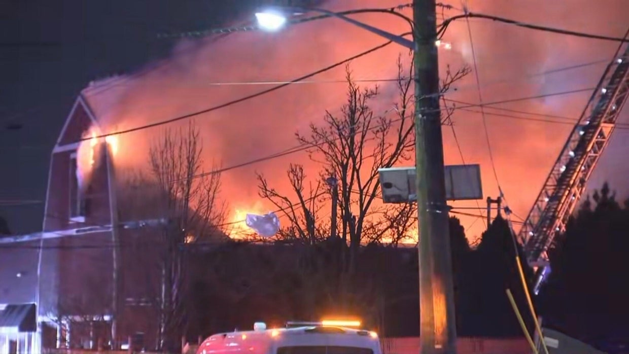 Large fire rips through Camden, New Jersey abandoned building - CBS ...