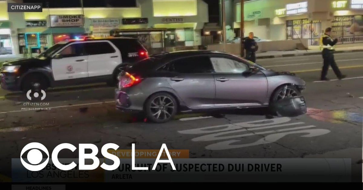 Arleta high-speed pursuit suspect crashes into 2 other vehicles - CBS ...