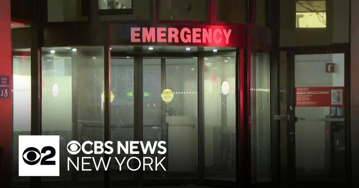 Man wielding knife shot by police inside Brooklyn Methodist Hospital ...