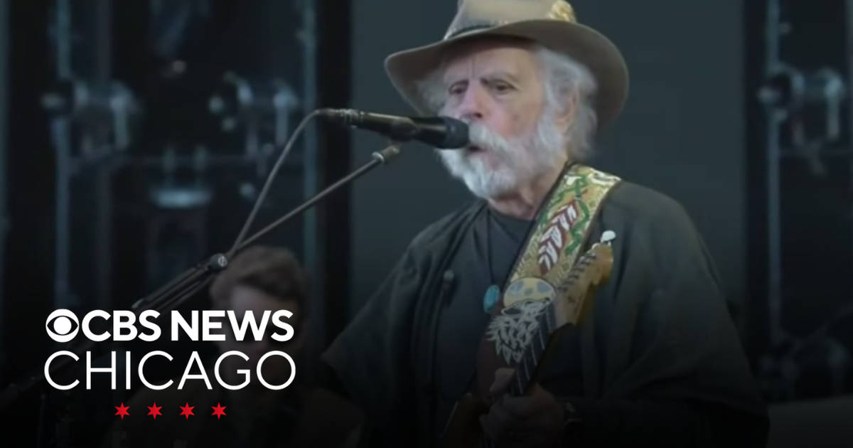 Grateful Dead fans pay tribute to late guitarist Bob Wer - CBS Chicago