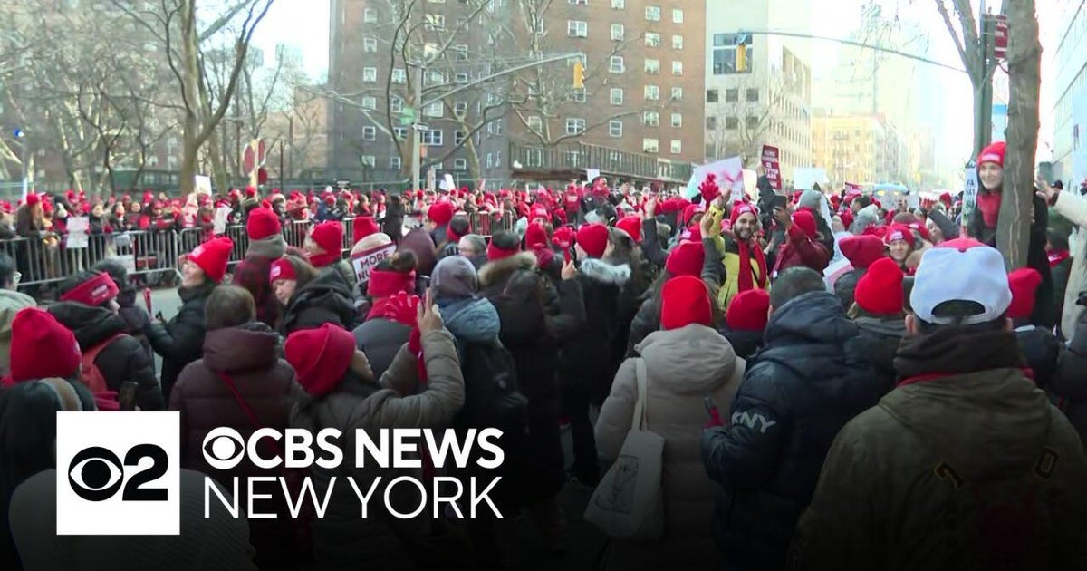 NYC's largest nurses strike in history continues for 2nd day - CBS New York