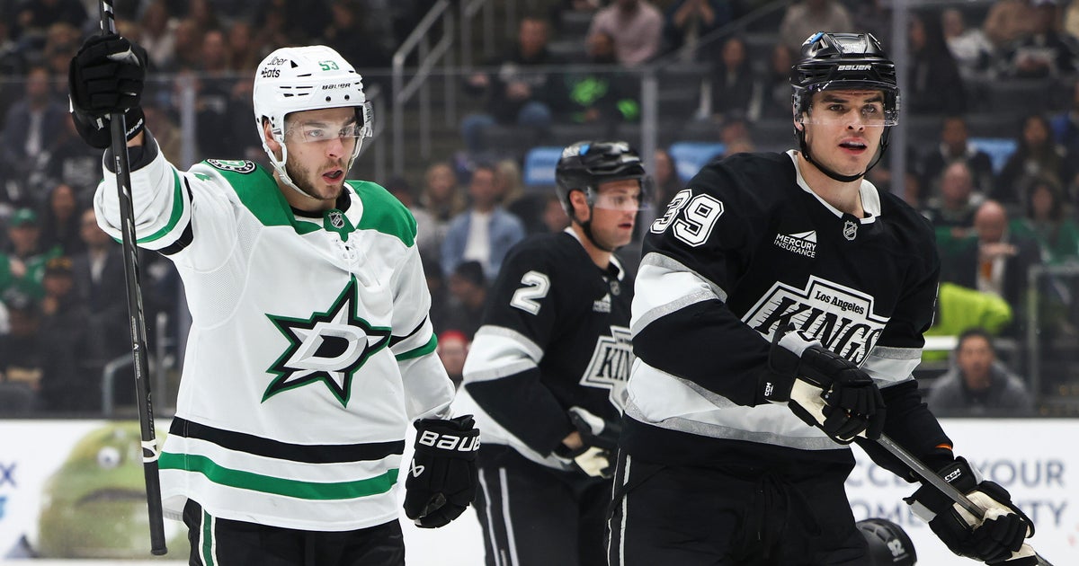 Jason Robertson strikes late in the third period to help send Stars to ...