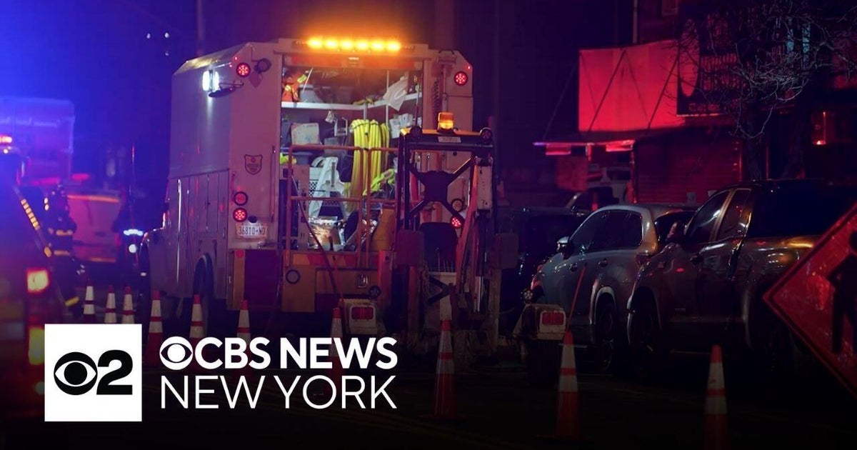 Gas leak reported in Bensonhurst, Brooklyn - CBS New York