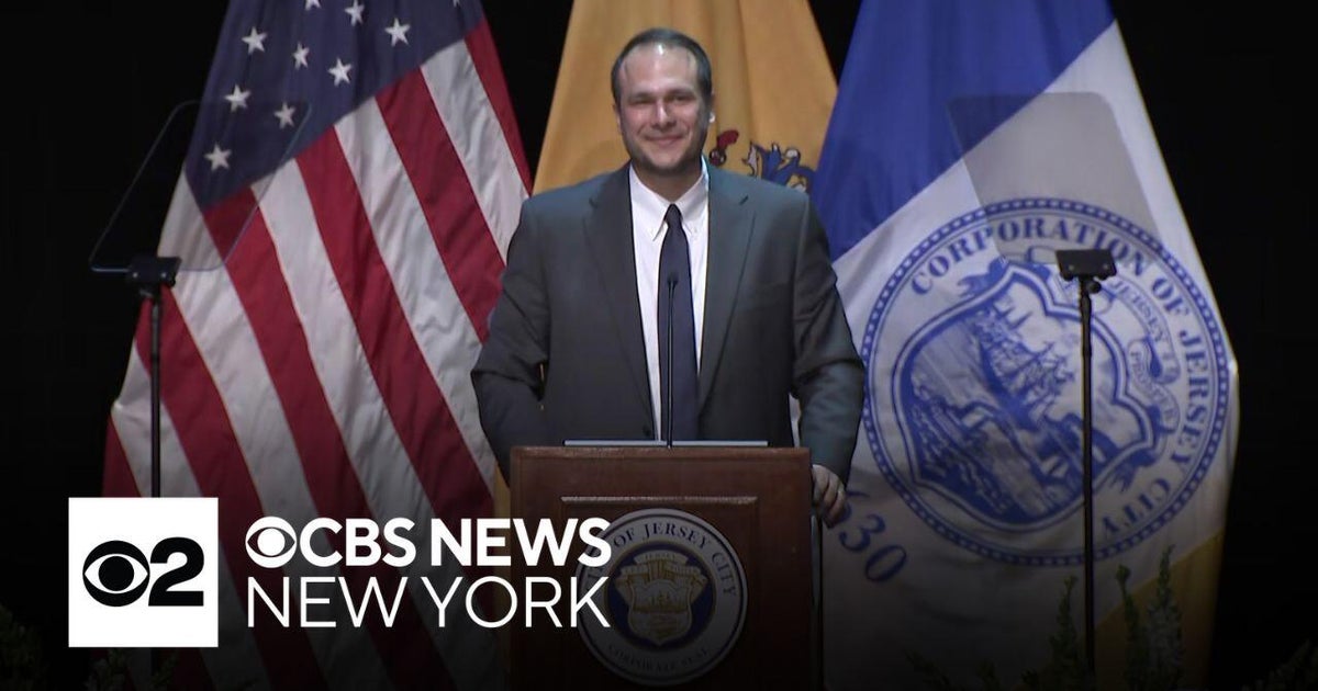 James Solomon sworn in as Jersey City mayor - CBS New York