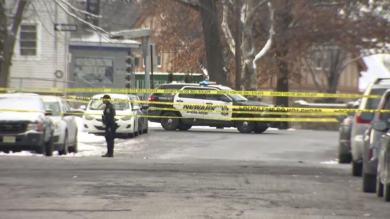1 fatally shot, 1 injured by police officer in Newark, New Jersey ...