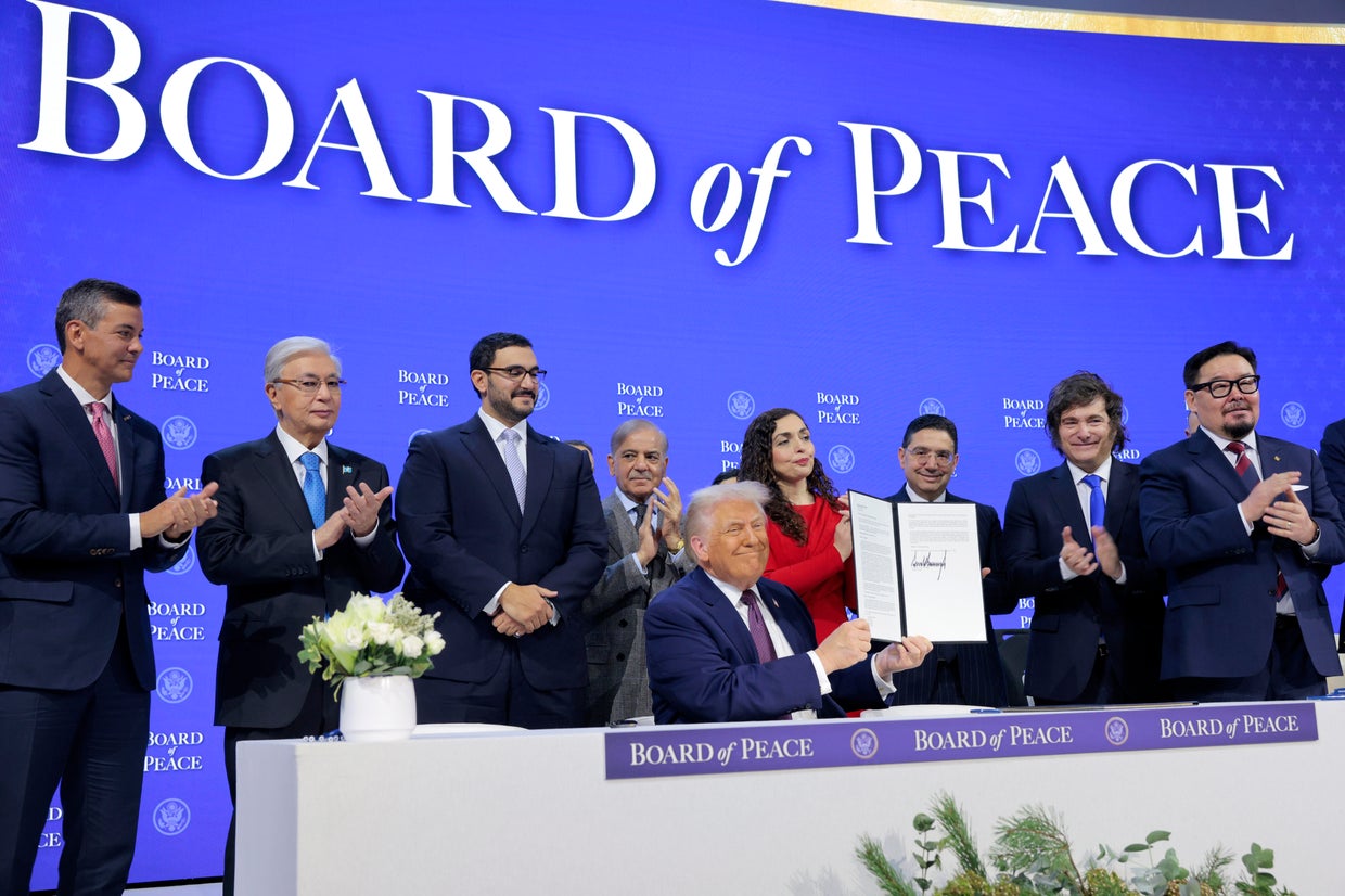 Trump launches "Board of Peace" without major U.S. allies, meets with ...