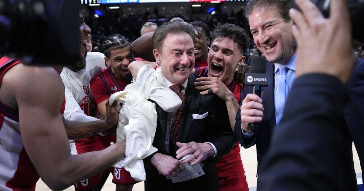 St. John's rallies to top Xavier, hands Rick Pitino 900th career ...