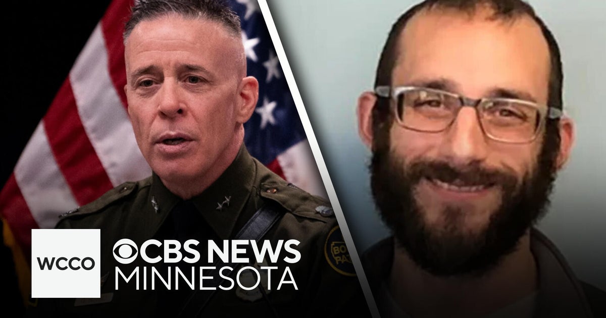 Border Patrol head evades questions on whether Alex Pretti was holding ...