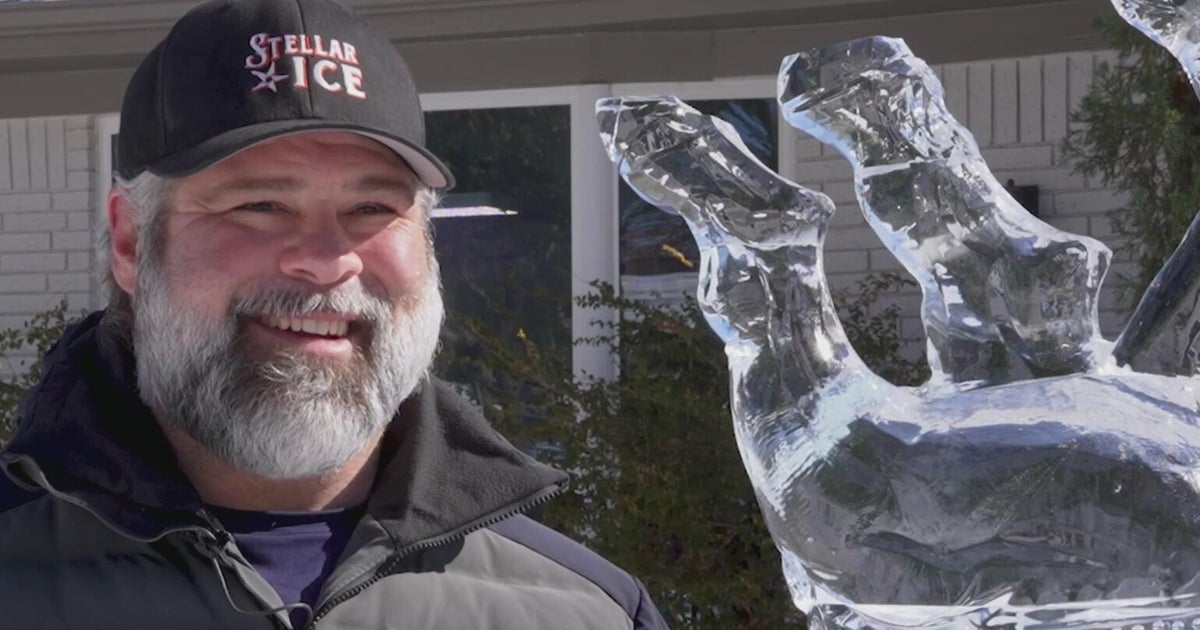 North Texas man carves giant Texas-themed ice sculpture for snow day ...